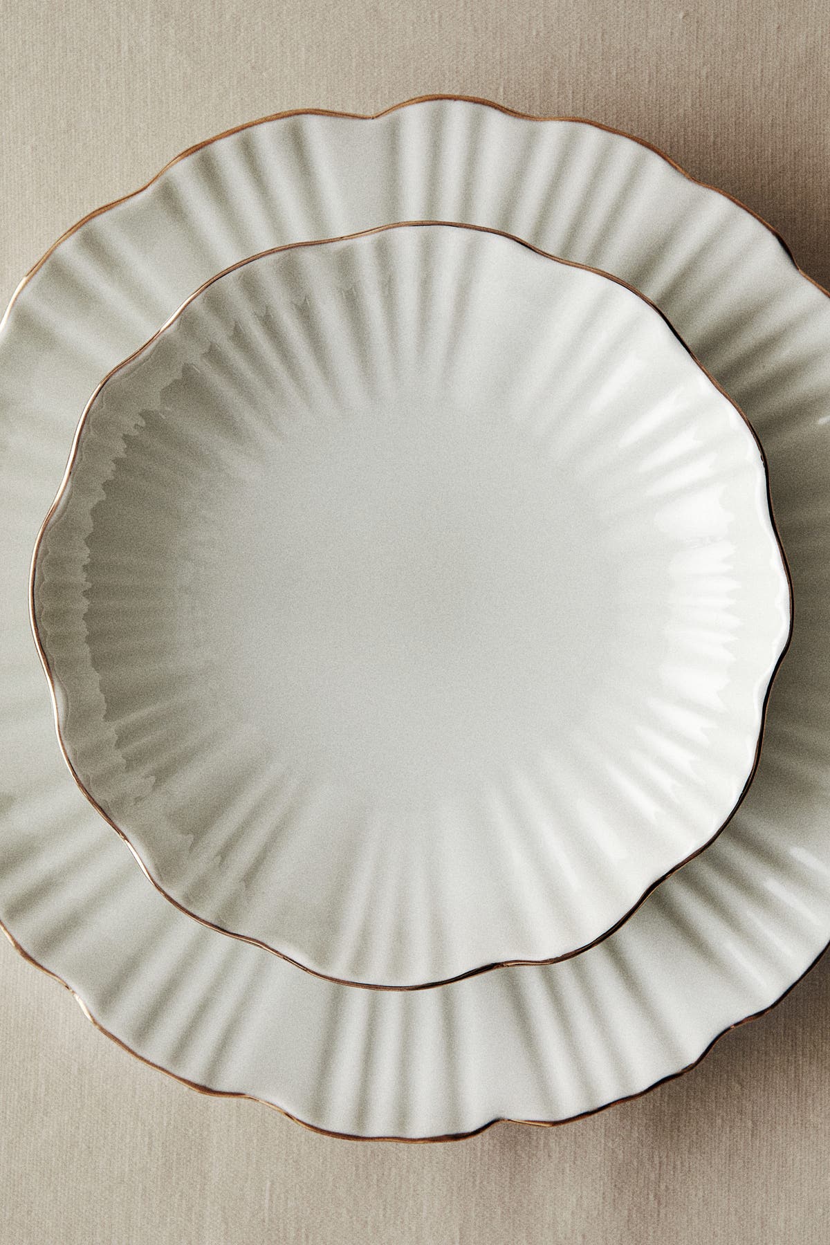 Shallow Porcelain Dish | H&M Egypt