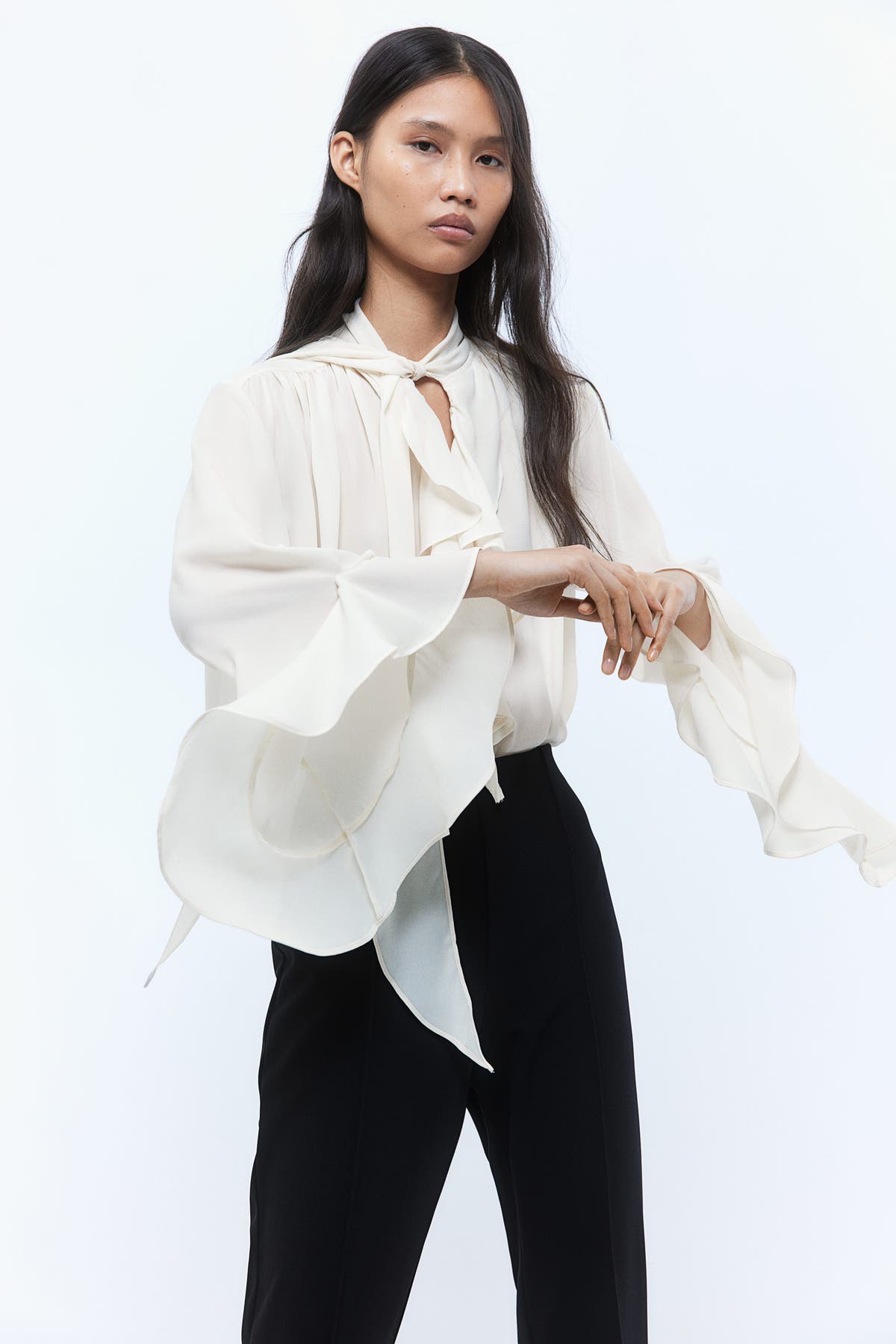 Flounce-trimmed Tie-neck Blouse | H&M Egypt