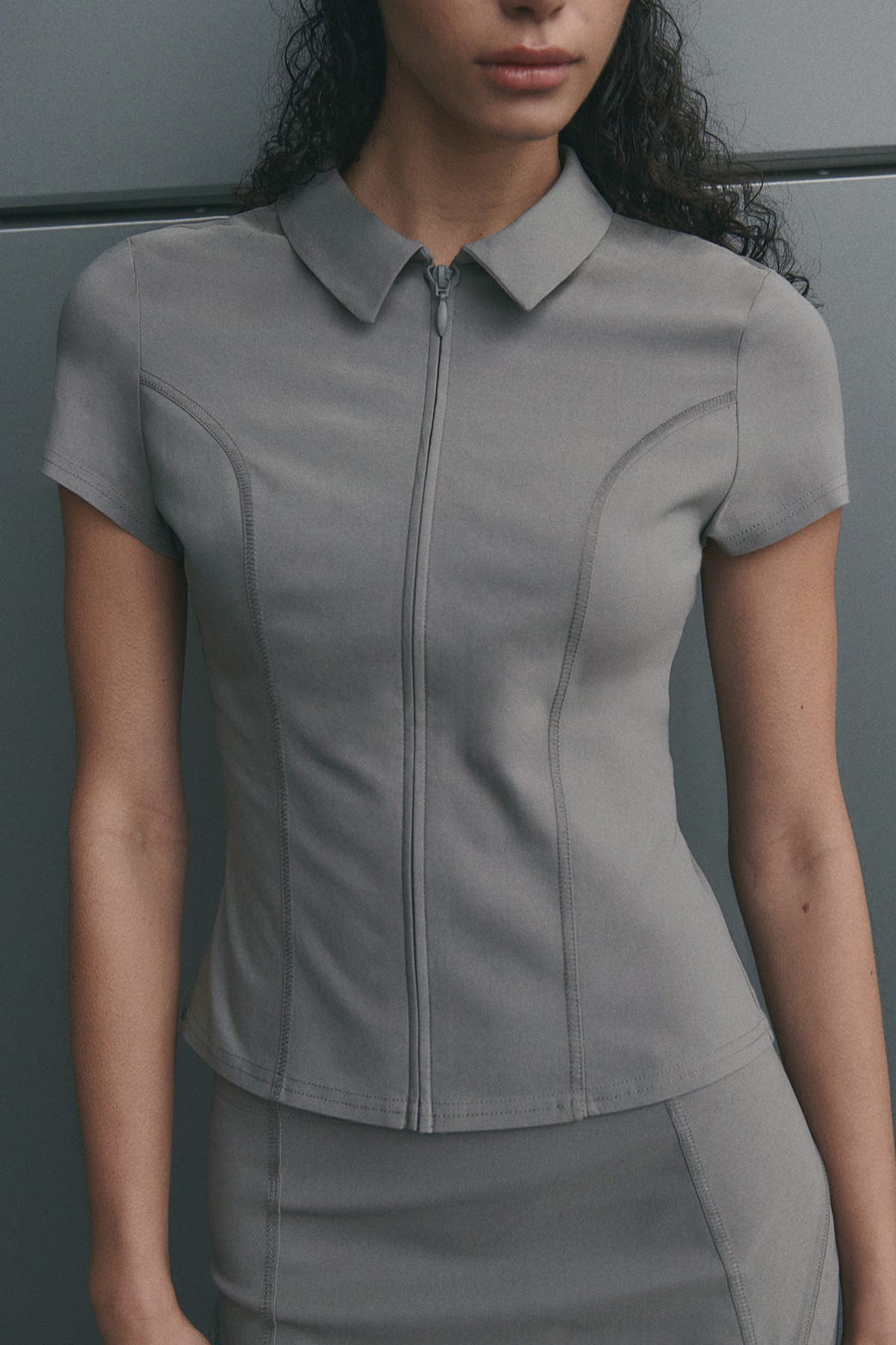Collared Zip-through Top | H&M Egypt